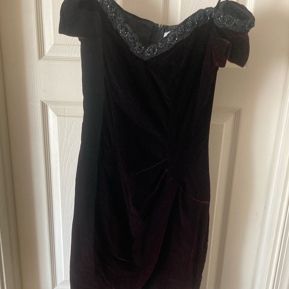 Niki Lavis | Dresses | Niki Livas Original Formal Dress Vintage Year ...